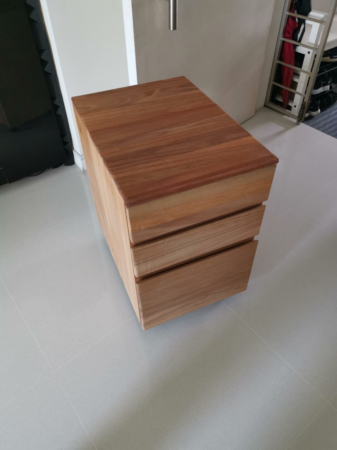 SAUL Solid Wood Pedestal - Myseat.sg Solid Wood Table